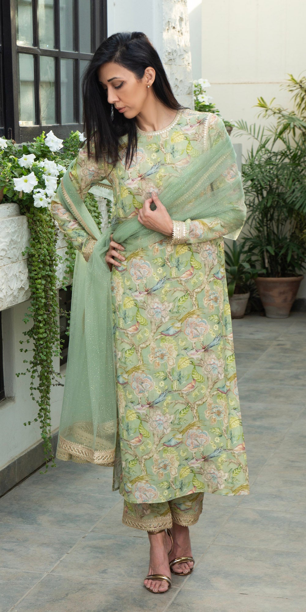 Radiant-D – Daaman